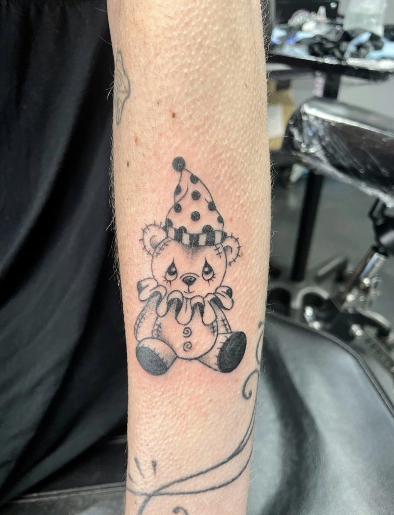 Abbie Joson – Black Coffin Tattoo
